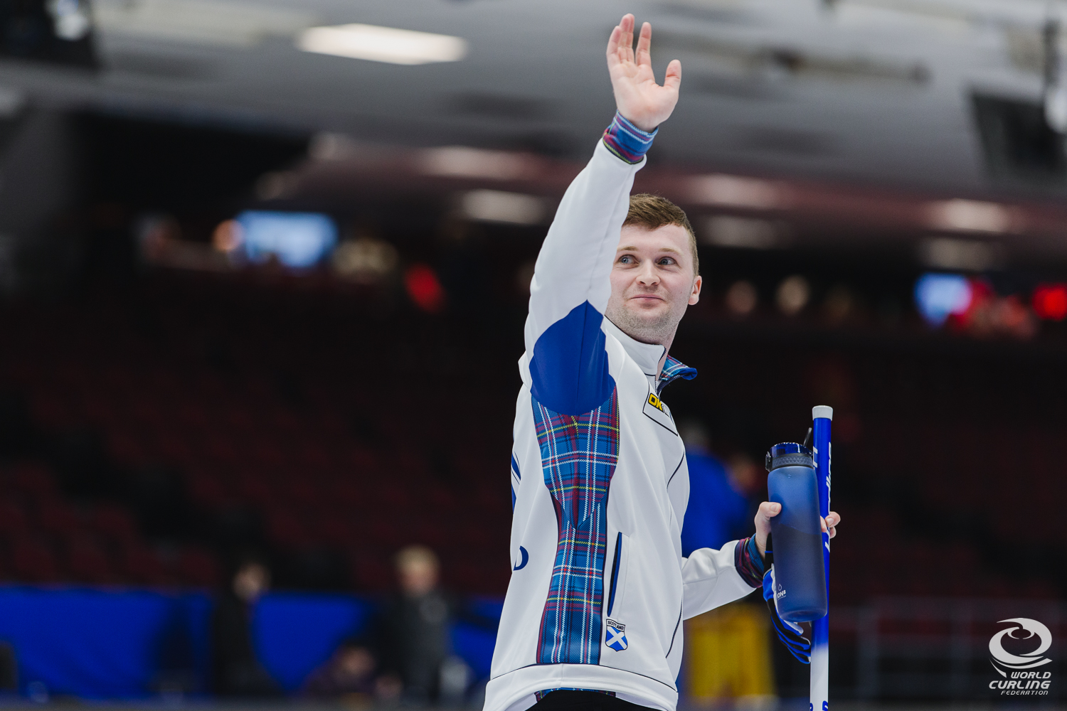 CurlingZone: Mouat defeats Gushue for first world title